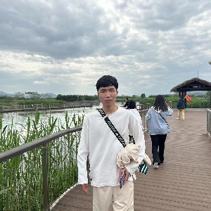 普兔小弟 