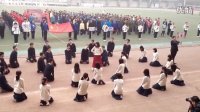 高二15班运动会入场式表演~我在东北玩泥巴~ 2013.10.18