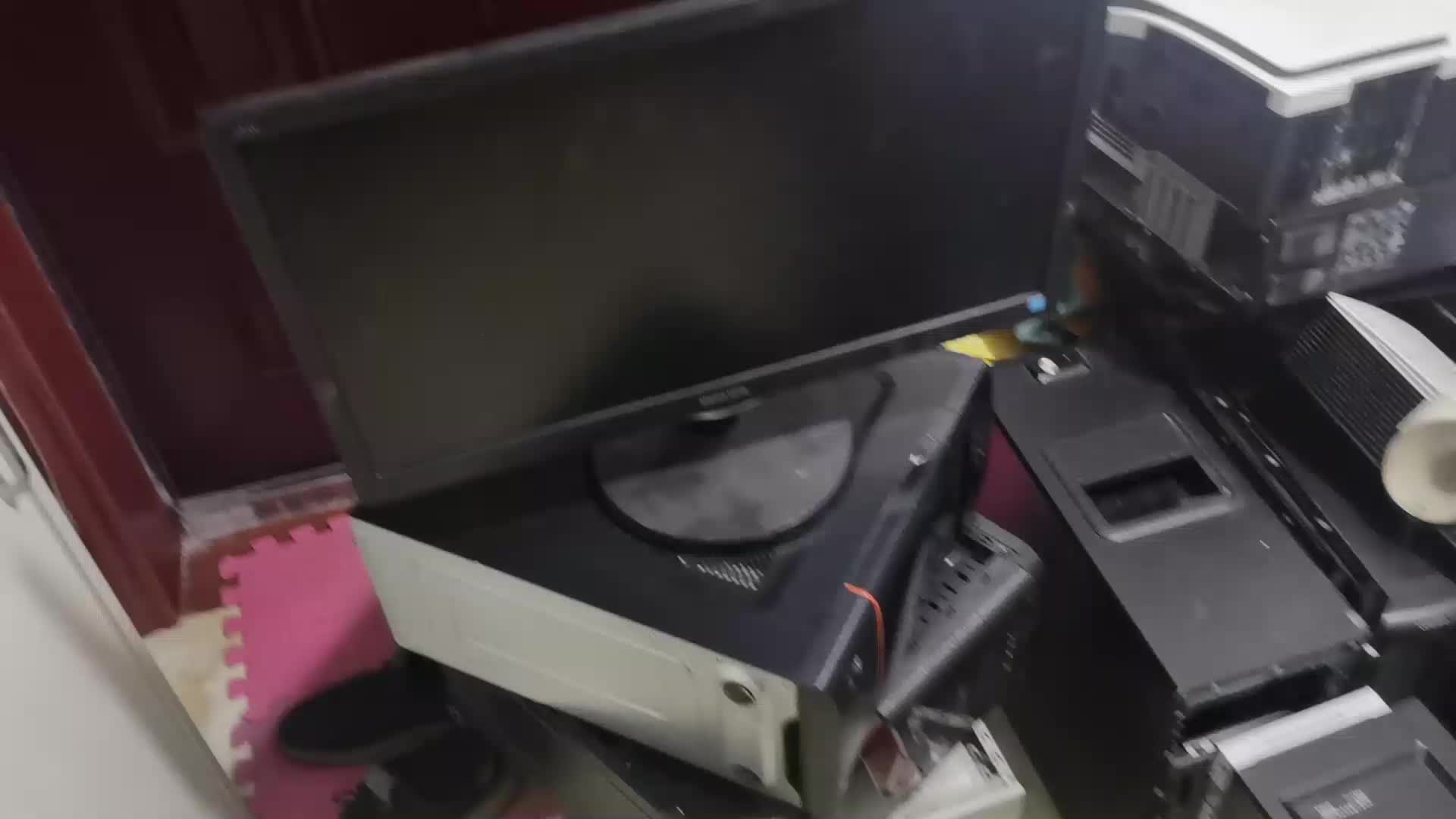 废品站捡垃圾22:航嘉电源爆炸,刺激,直接烧了一套主板显卡。