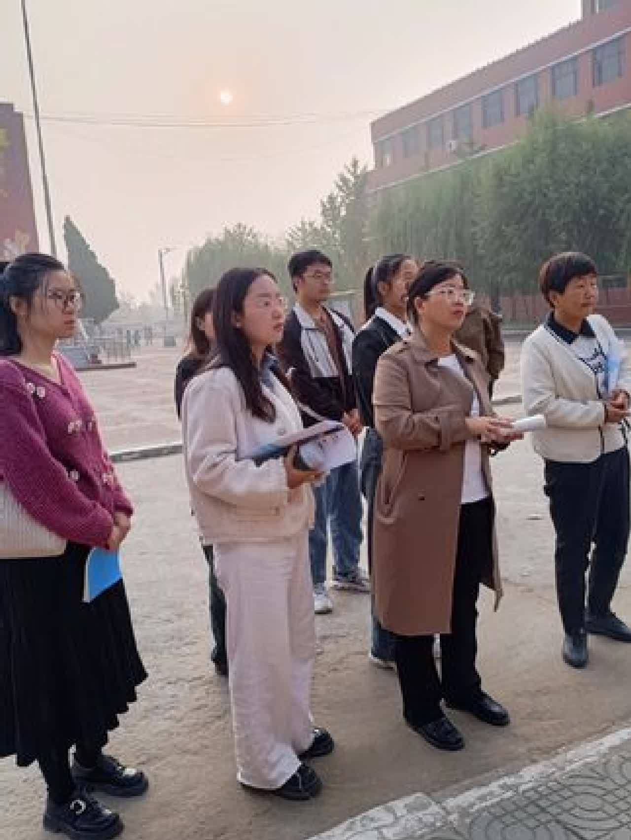 ...感谢河南省首届师德楷模大王来了 王爱红河南省名班主任工作室老师...