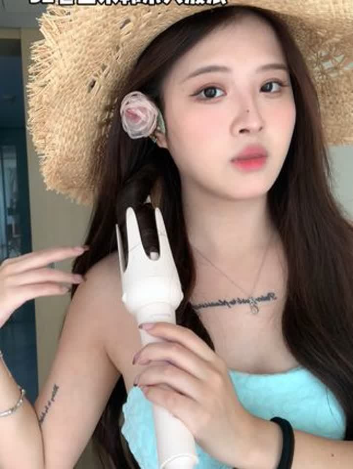 ...了新手卷发救星 什么风格都很适配 #自动卷发棒 #卷发 #卷发教程 #...