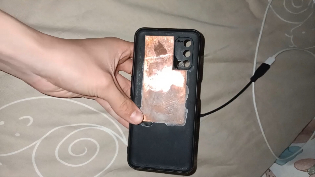 DIY自制手机散热器