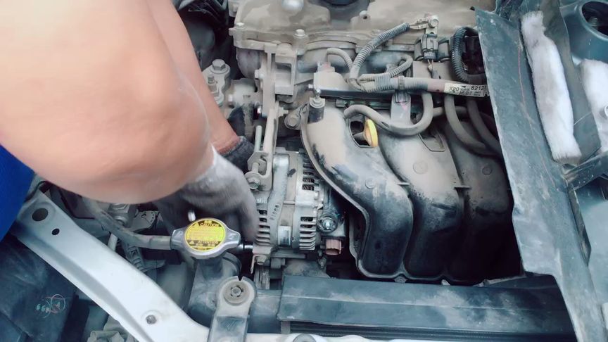 2017年底花冠跑了15万公里丰田发电机换碳刷上一辆跑40万