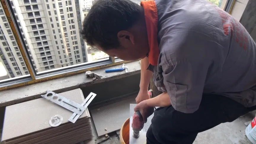 瓷砖开孔,这个工具是神器,瓦工用了保证小孔开的圆溜溜