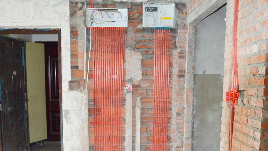 第一家使用的透明线管,让你三分钟看完整个房屋的水电施工细节