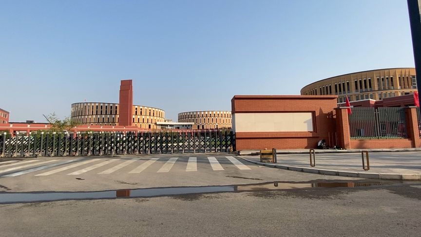 看一看城市副中心以“北京”命名的学校——北京学校校区外观风景