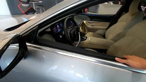 小鹏p7内饰空间测评电动车汽车特斯拉奔驰宝马小鹏奥迪