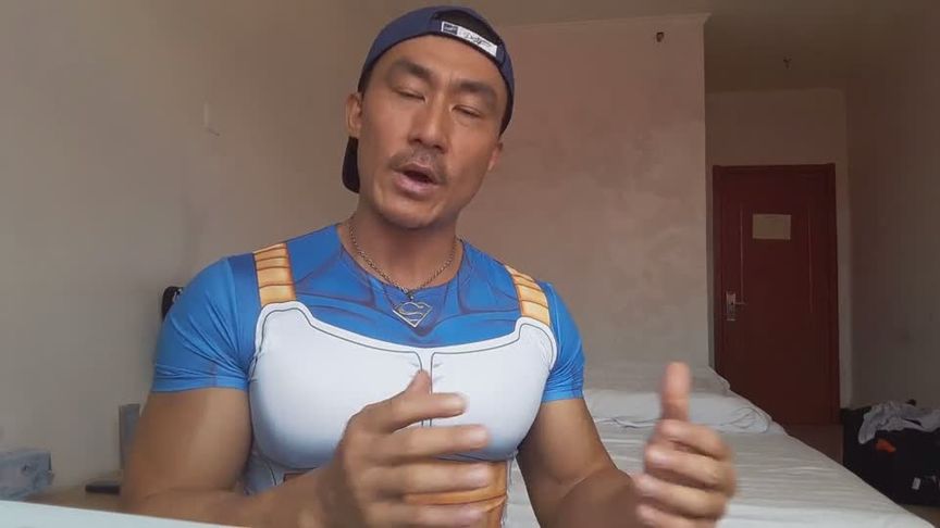 健身补充氨基酸补剂是不是必须的?喝氨基酸补剂对肌肉的作用是什么?