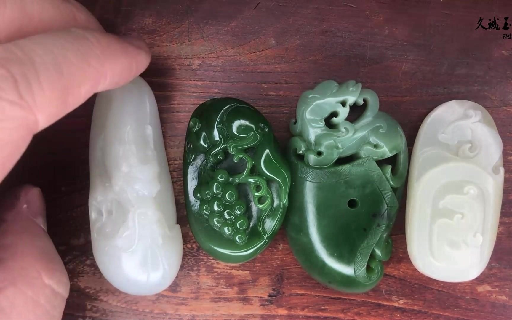 聊一聊俄罗斯碧玉 比新疆碧玉还好吗 如何鉴别新疆碧玉?