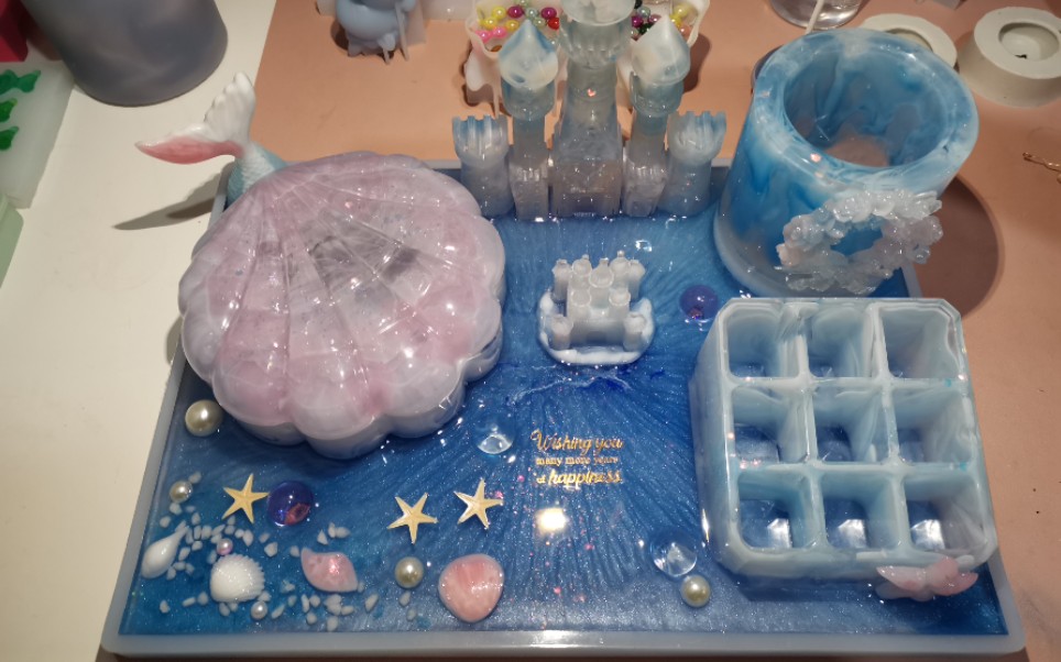 这是一个被做手工耽误的颜值主播制作的原创【滴胶】摆台