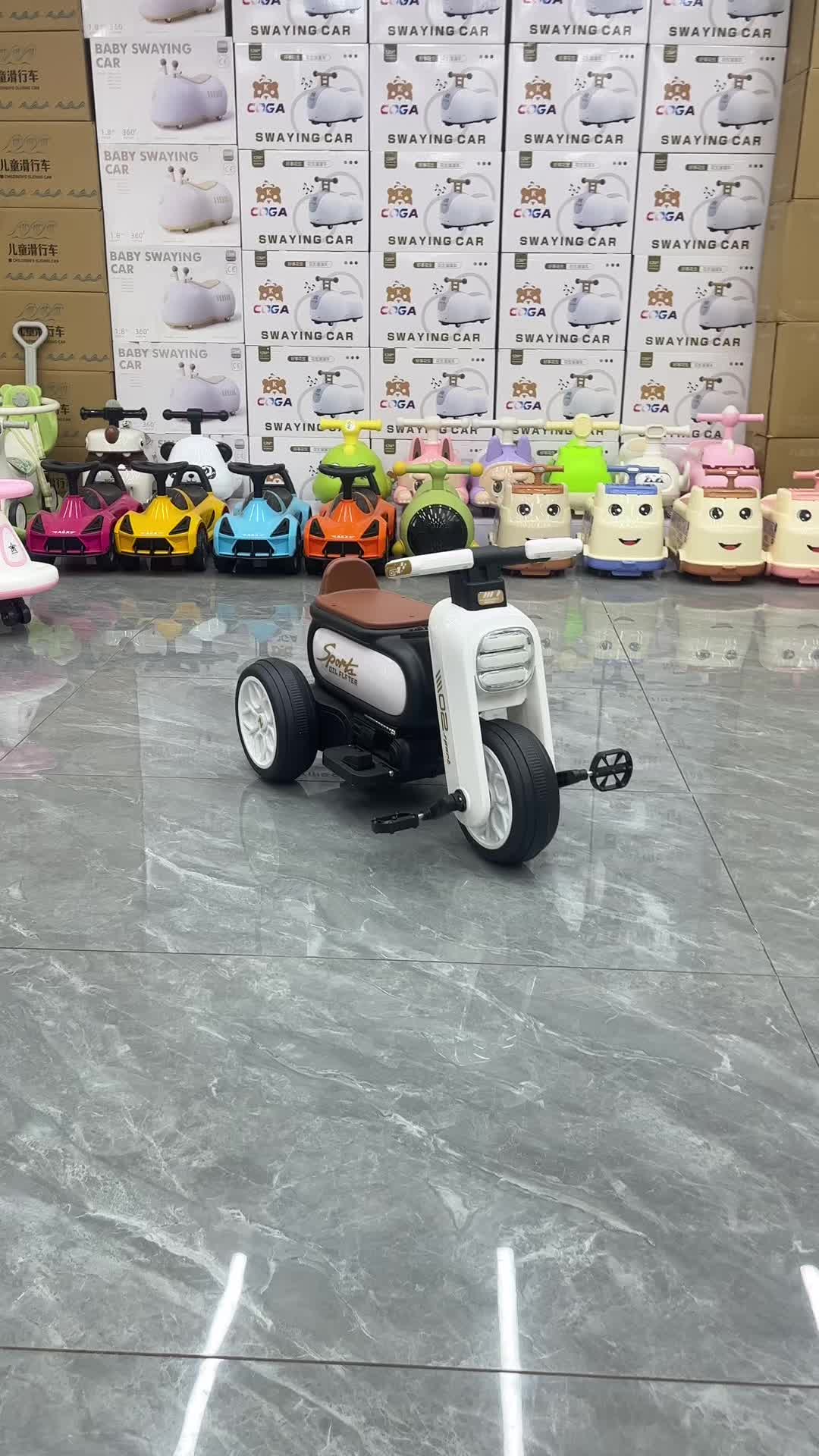 新款电动车 升级带灯光音效也可以脚踏当作自行车使用,座椅加宽人体...