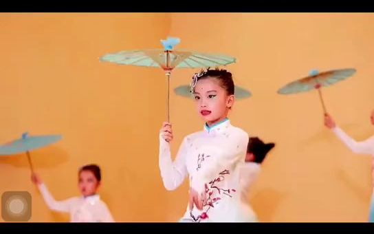 毕业舞蹈推荐_元旦舞蹈_六一儿童节舞蹈视频_简单拍一夏 幼儿舞蹈 ...