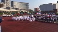 南昌二中第49届运动会开幕式,高二(3)班展风采。