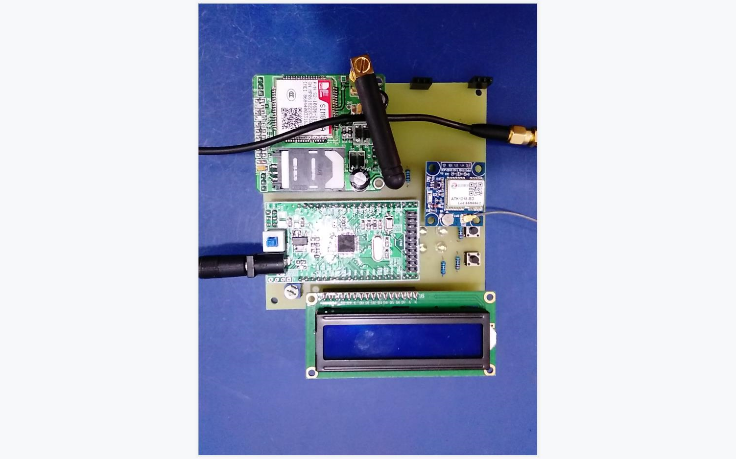 基于STM32单片机的智能手表手环GSM短信上报大中国北斗定位系统...