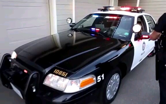 洛杉矶警察装备一览表