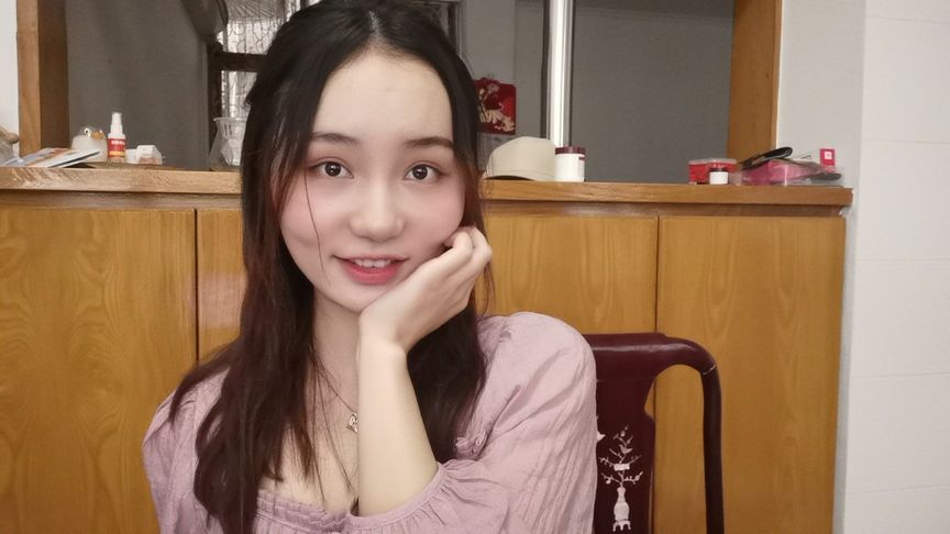 论程序员如何进阶为美妆博主/*计算机女生的自我介绍*/