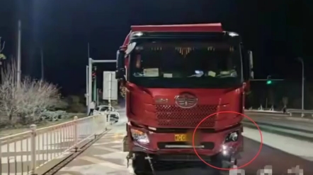 奇瑞艾瑞泽GX侧面实撞,无人员伤亡。车虽不贵但能护你安全,汽车安全