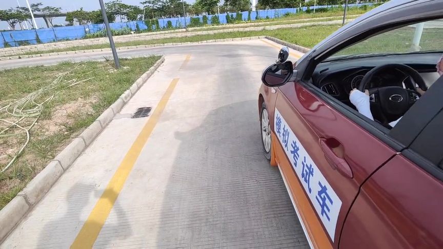 化龙考场科二模拟:自动档全流程 倒车入库 侧方停车