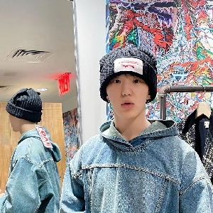 契奕 