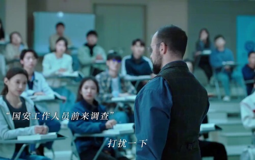 大学生为了蹭课,特意在宿舍安装了数据转换器,殊不知这一行为差