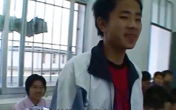 ...真的逆袭身价超几千万高三纪录片记录校园生活学生时代的回忆(一)