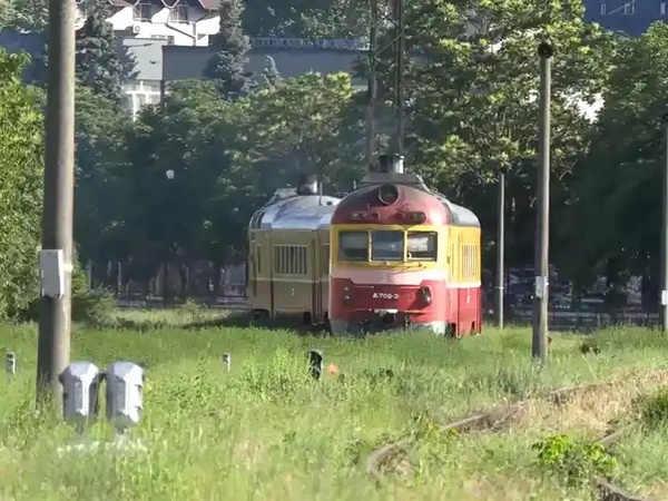 老古董D1柴油火车组