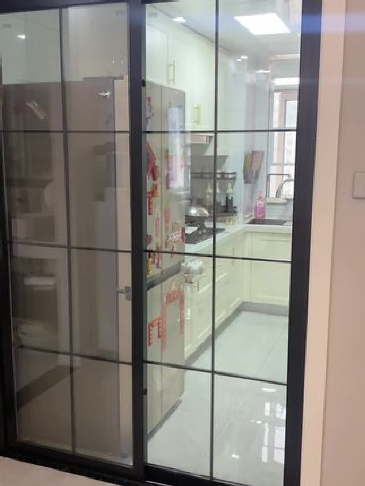 每次刷完厨房的玻璃门,干净透亮的,看着都特别舒服#擦玻璃