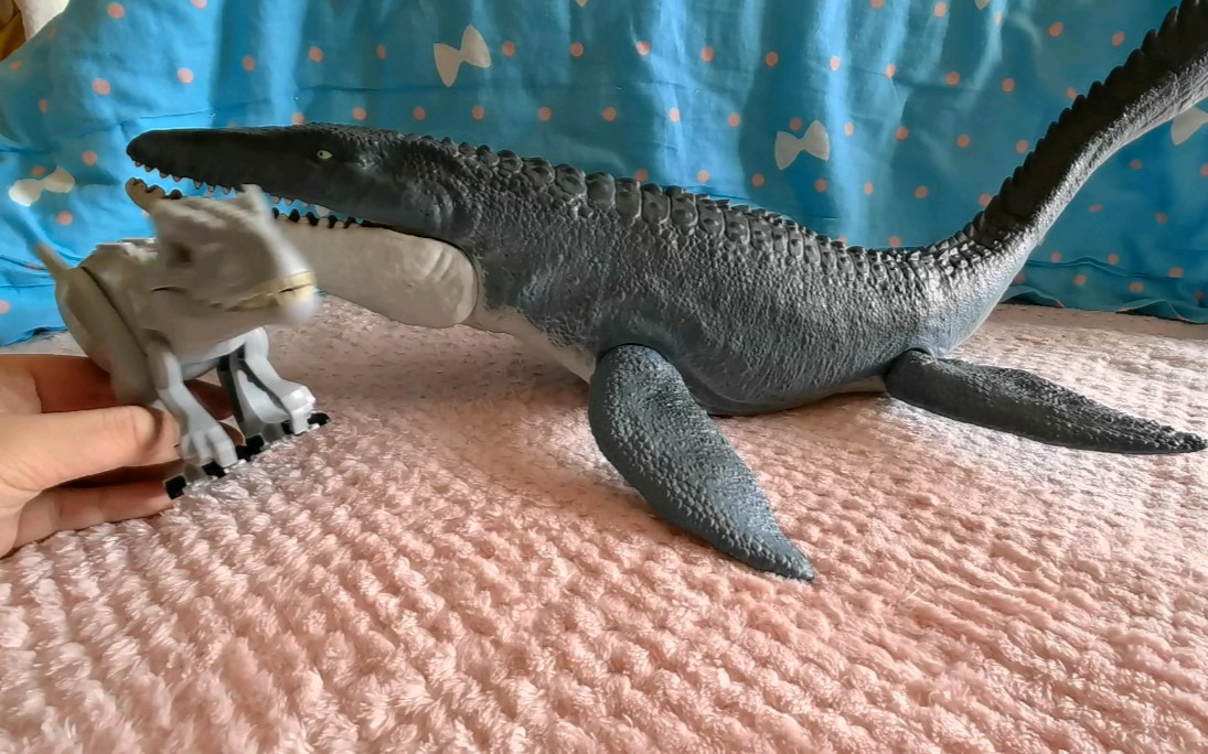 【美泰】侏罗纪世界 可以和乐高一起玩的超巨大沧龙 沧斯拉不考虑...