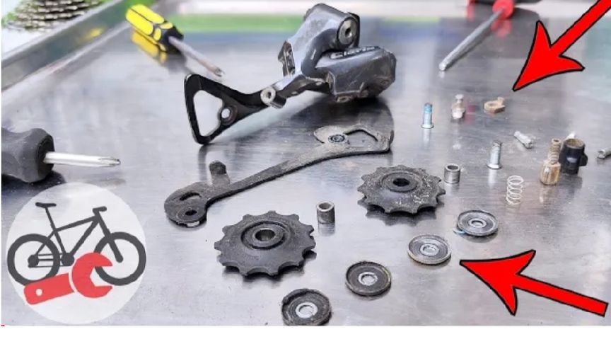 如何清洗和润滑自行车后变速器。自行车维护。#自行车维修