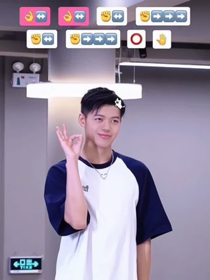 太简单啦!一遍就会0甜甜的手势舞甜妹甜妹本命手势舞一学就会系列...