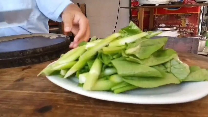 入门第一章!看师父教你怎样用刀切菜