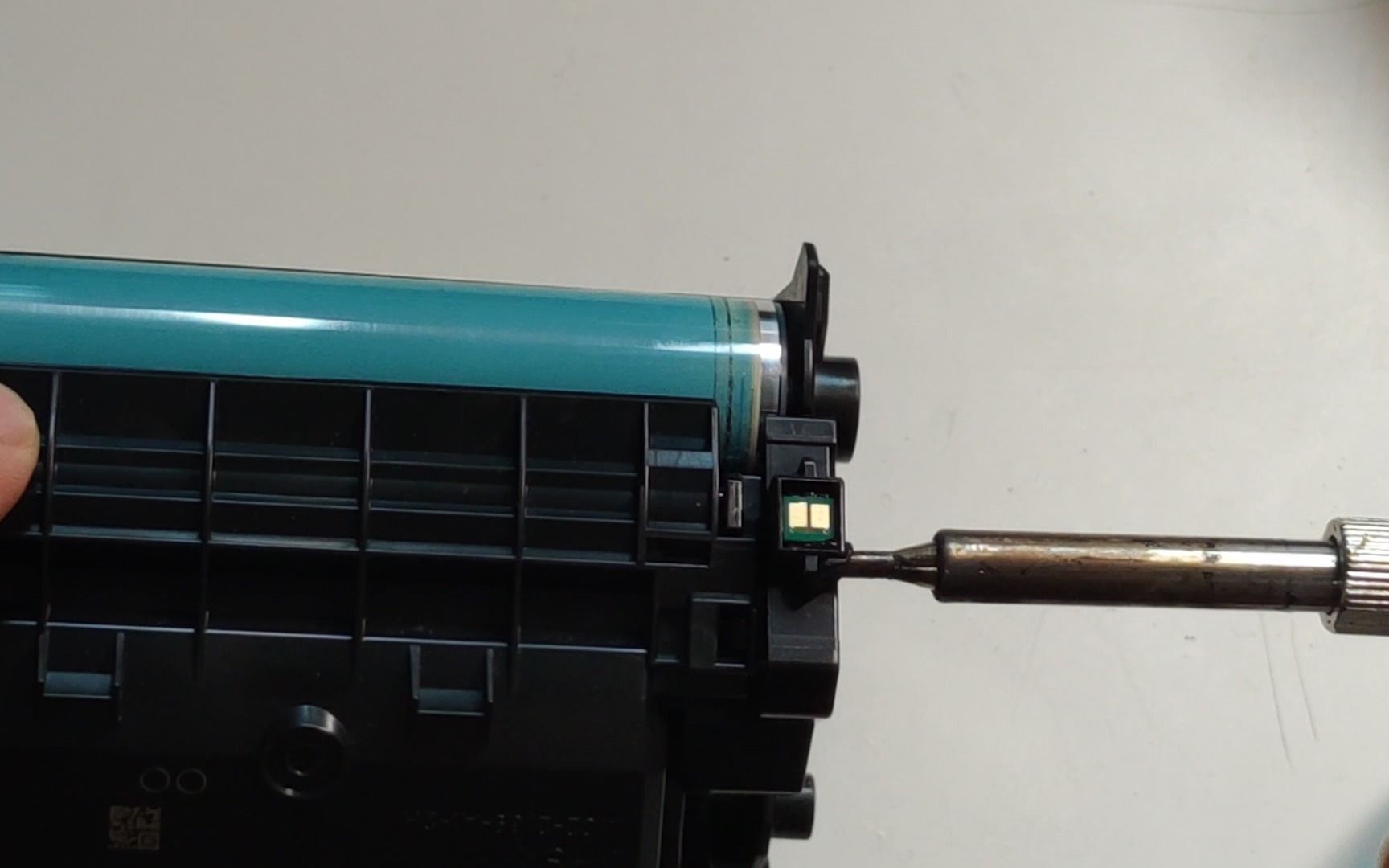 惠普1370型号硒鼓拆芯片教程
