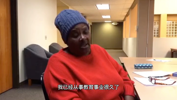 从被社会救助到回馈社会,她用行为诠释了什么是感恩节的精神!