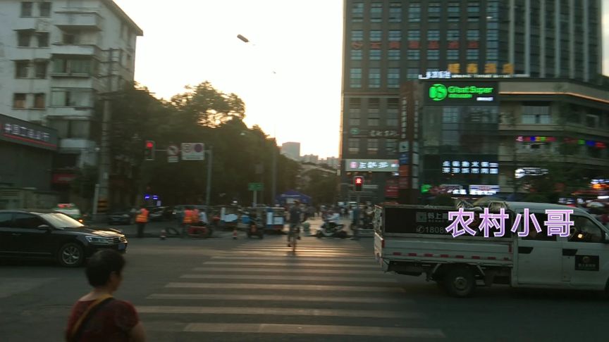 成都金牛区,北门汽车站,成都半晚的天气非常美丽好看!