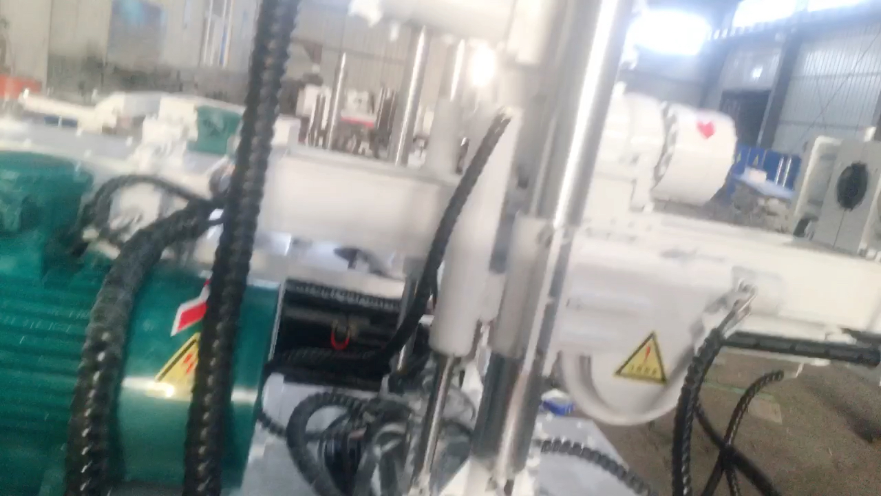 煤矿坑道液压钻机