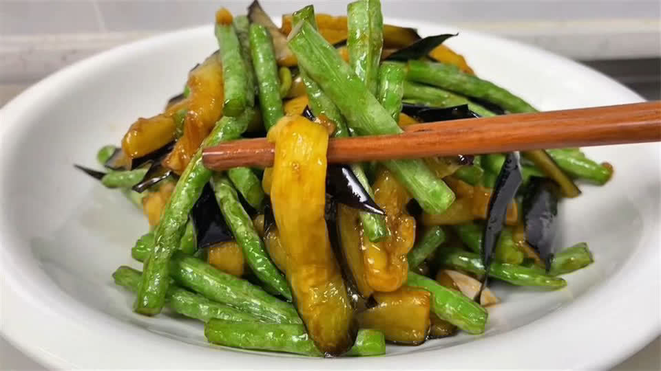 茄子怎么做好吃又简单,教你一招