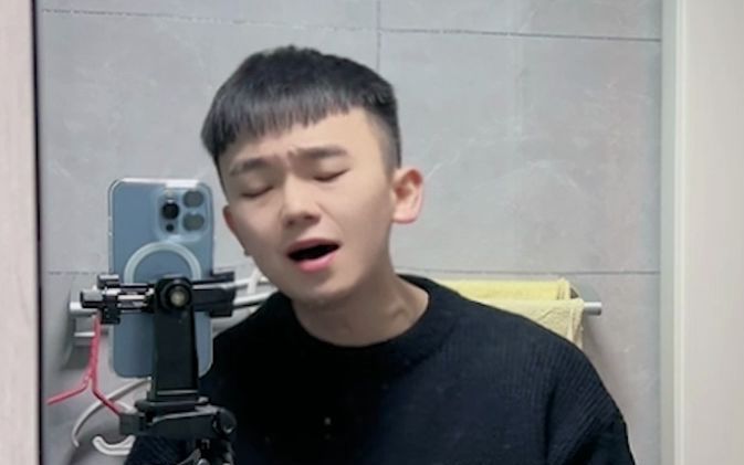 把声卡拿掉后再唱一次.