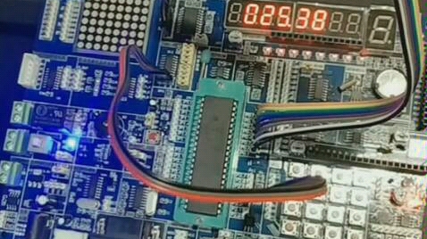 基于51的ds18b20温度传感器