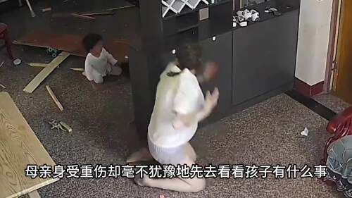 煤气爆炸事件后续,网红拎30万现金救助,短时间内捐款达上百万