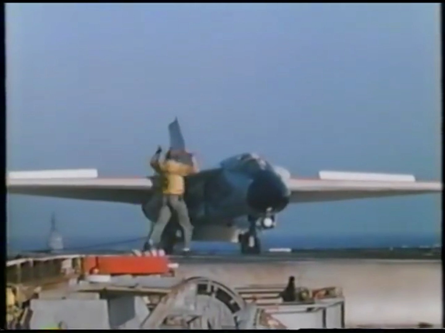 让位给“雄猫”的“海猪”:昙花一现的格鲁曼F-111B重型变后掠翼...