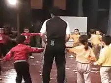 幼儿园主题教学优质课视频展示_大班运动活动《垫子游戏》