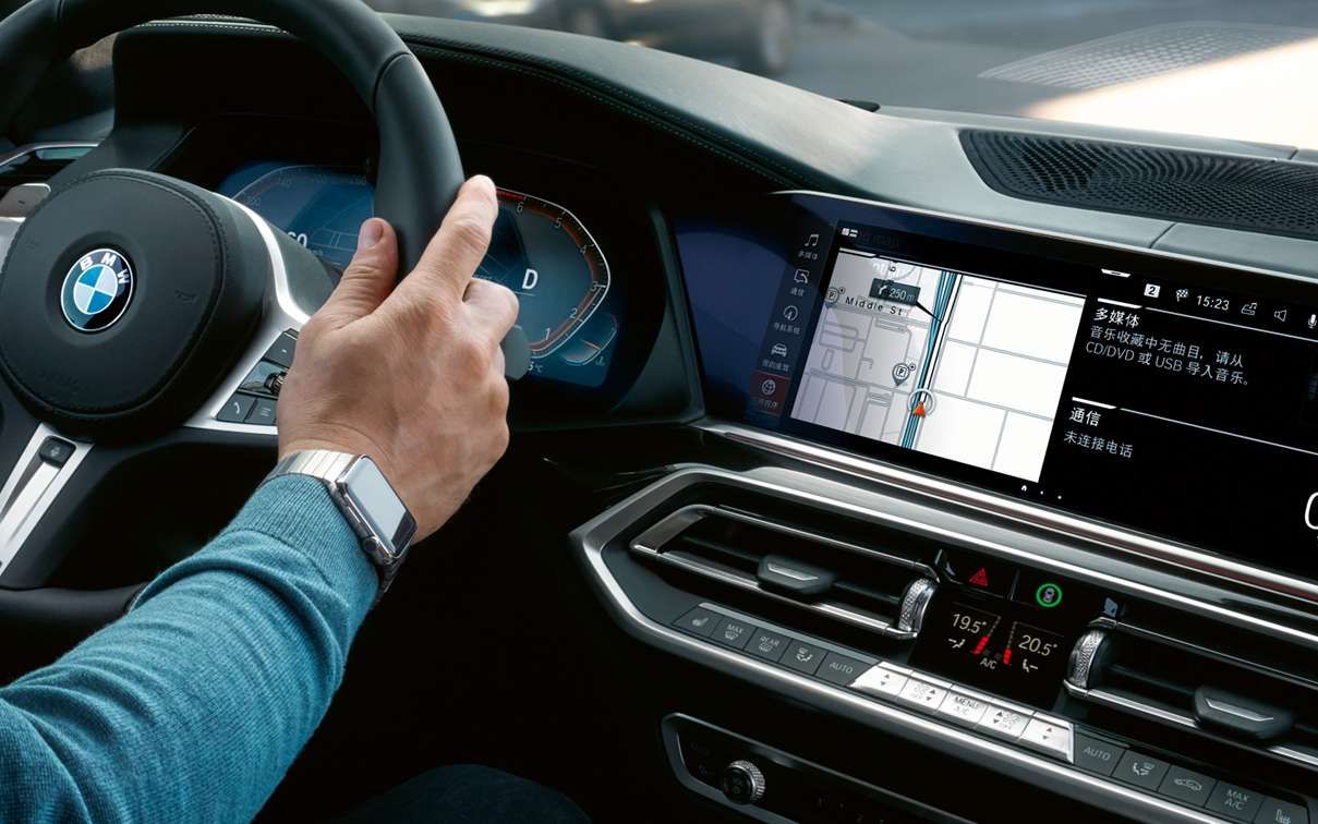 选装了驾驶辅助包后过早主动刹车怎么办?