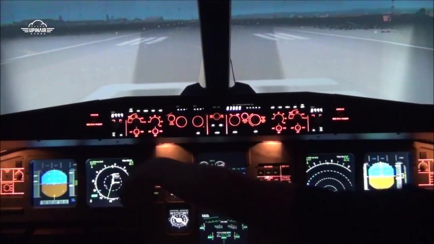 A320模拟飞行时忘记把时间加速解除于是开启了模拟机的鬼畜模式