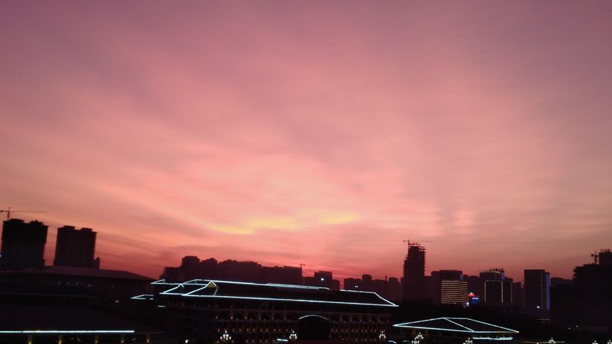 第三天,小杨同学给带来了一个科学小实验,不知道过程是怎样的