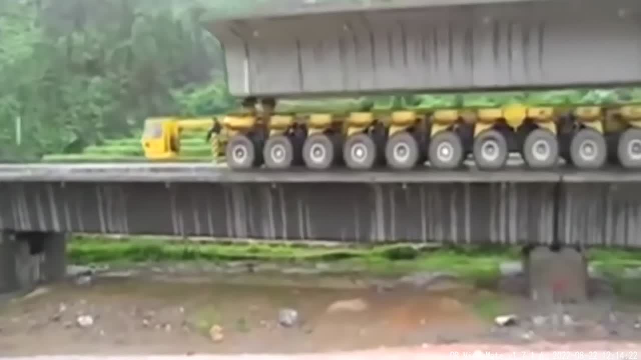 震撼!世界上惊人的重型卡车,看完不服算我输