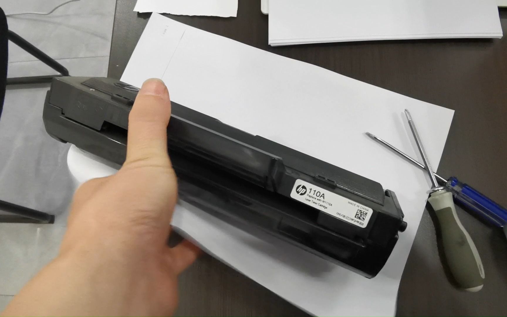 桌面运维日记038-惠普136a打印机原装110A硒鼓加粉