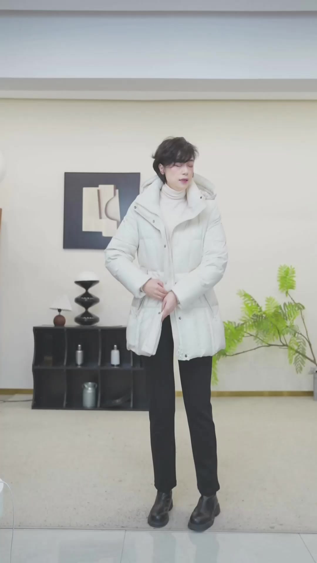 羽绒服面料和版型都非常好,快来直播间看看吧! #羽绒服 #抗寒保暖 #...