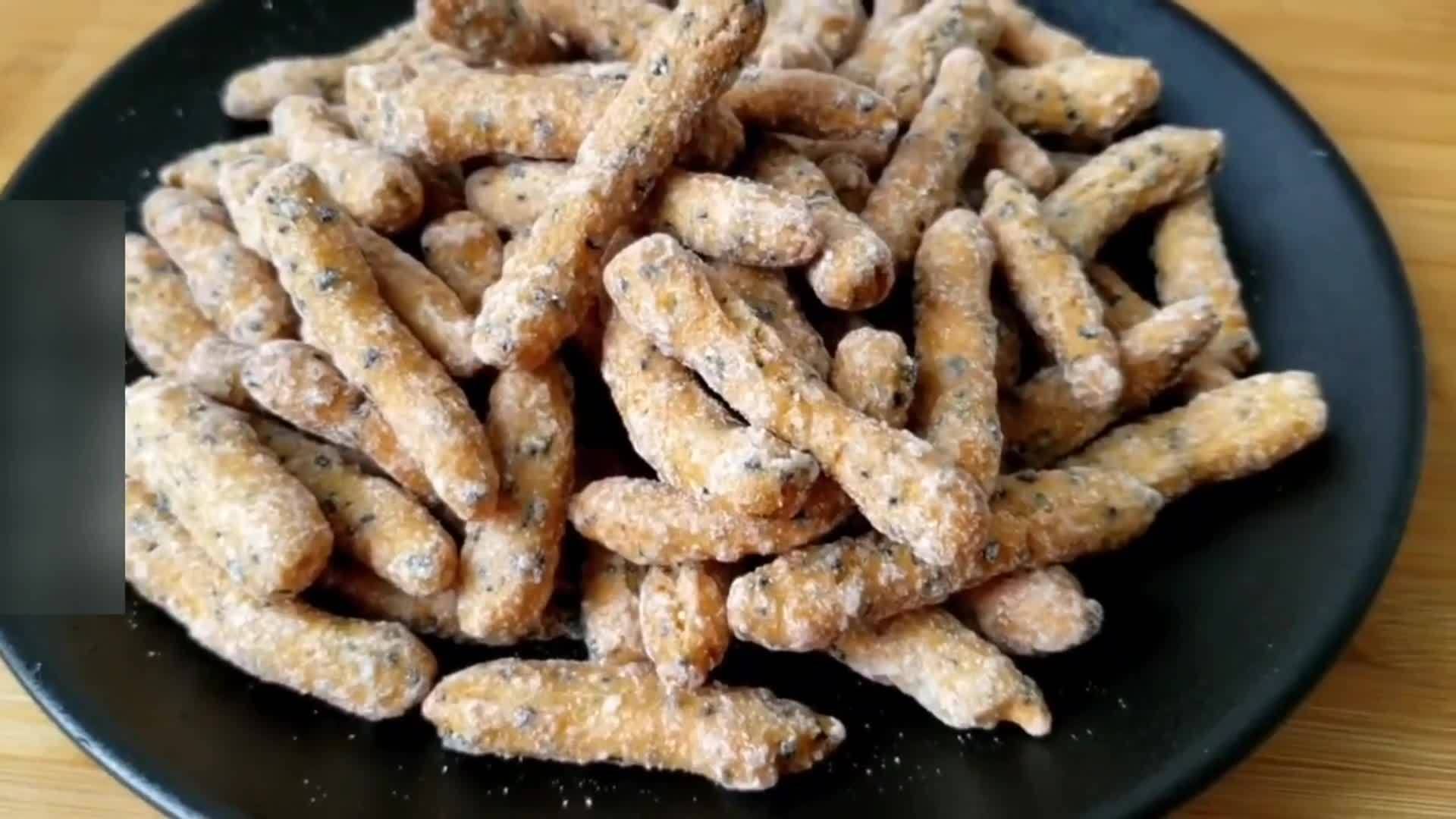 家里有鸡蛋面粉就能做,酥香美味做法简单的美食!