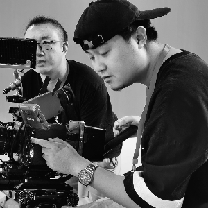 拖更能手耶格尔 