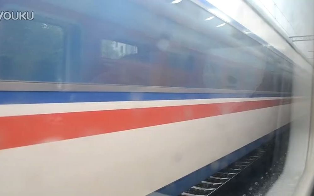 涿州 京广线 涿州站内K1116次列车上拍摄T278次银川-北京西